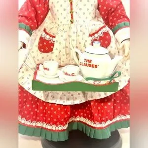 Danbury Mint | Holiday | Vintage 988 Danbury Mint Mrs Clause Porcelain ...